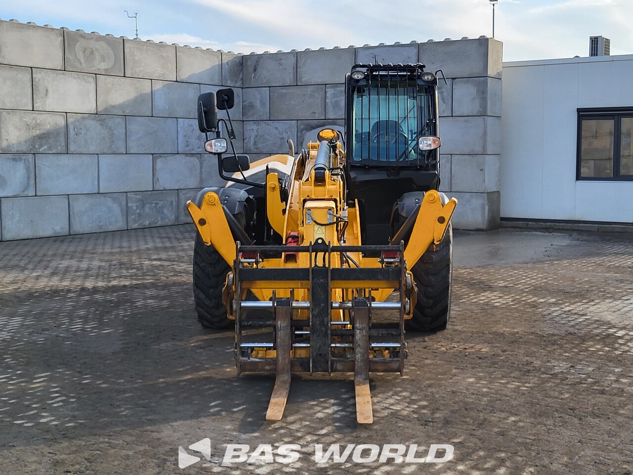 JCB 540-140 Telescopic handler - BAS World