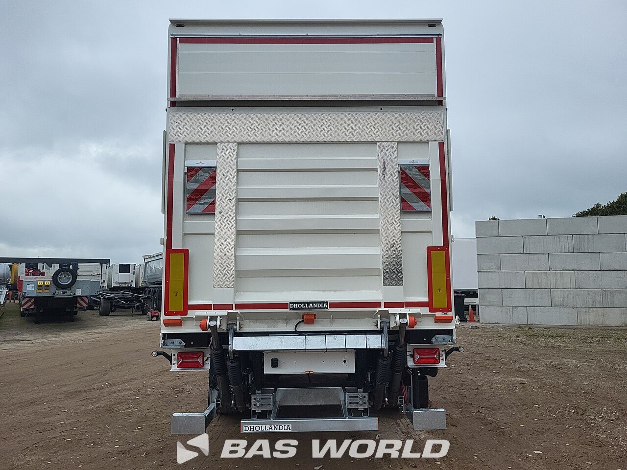 System Trailers Semirremolque - BAS World