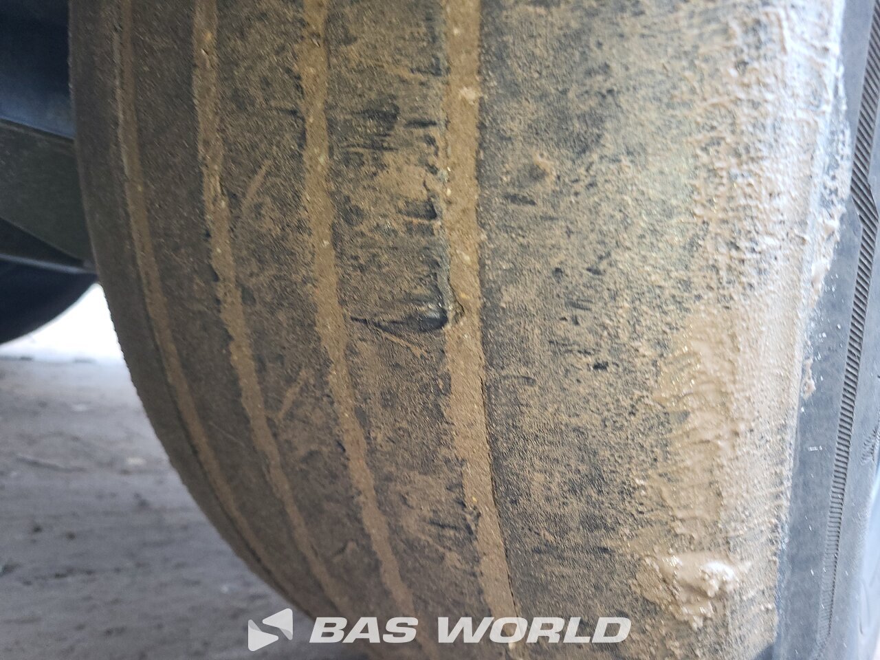 System Trailers Containerchassis oplegger - BAS World