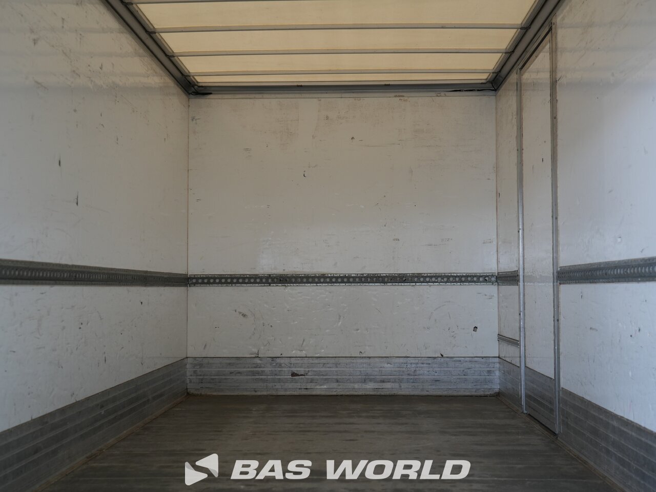 Mercedes Sprinter 316 CDI Box body - BAS World