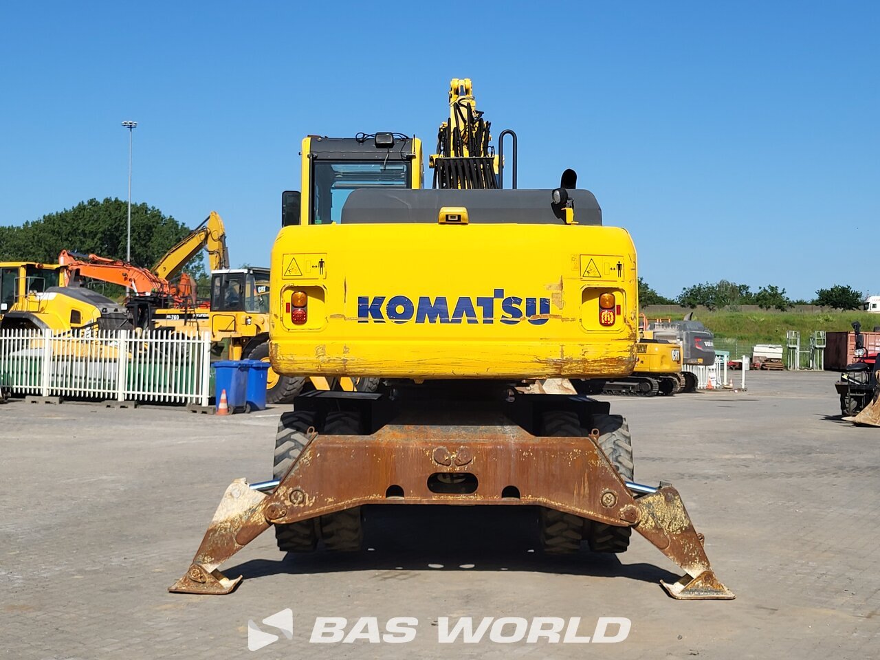 Komatsu PW180 -7E0 Escavadora de rodas - BAS World