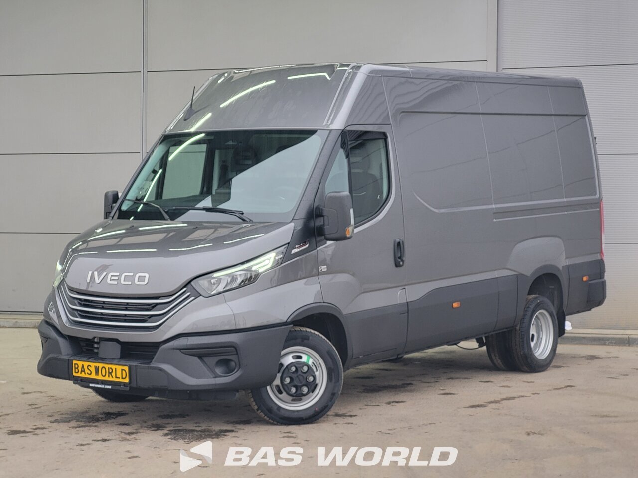 Iveco Daily 35C21 lätt nyttofordon Transportbil 2024 lätt nyttofordon ...