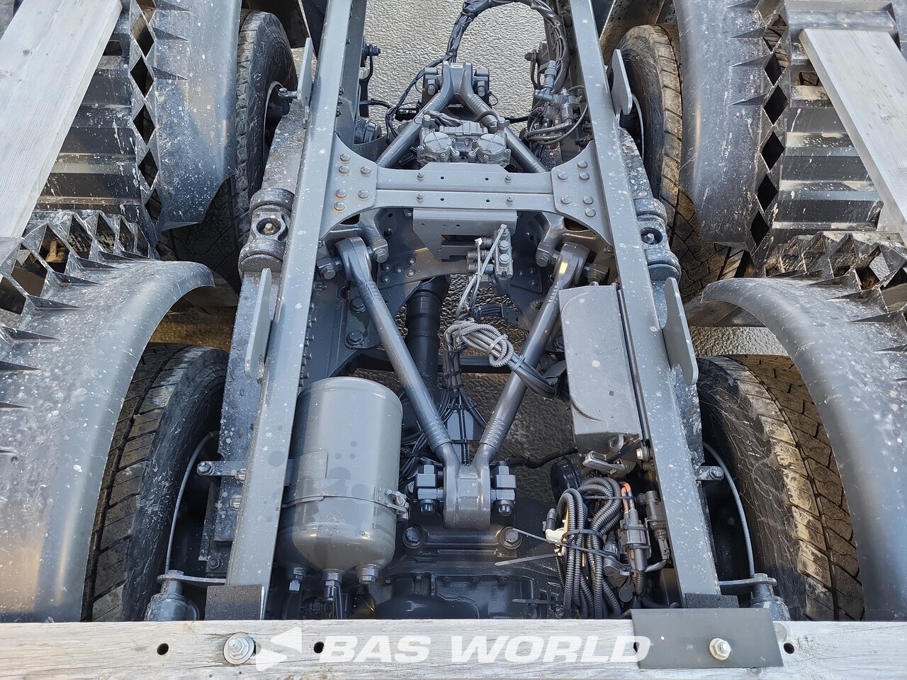 Mercedes Arocs 4843 8X4 Camion Châssis Nouveau Camion Châssis - BAS World