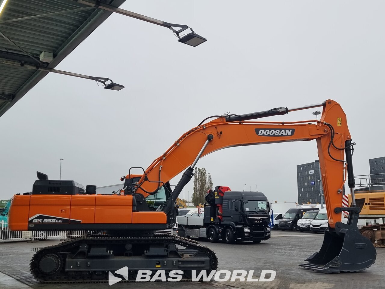 Doosan DX530 LC-7M Track Machine de construction 2023 Machine de ...